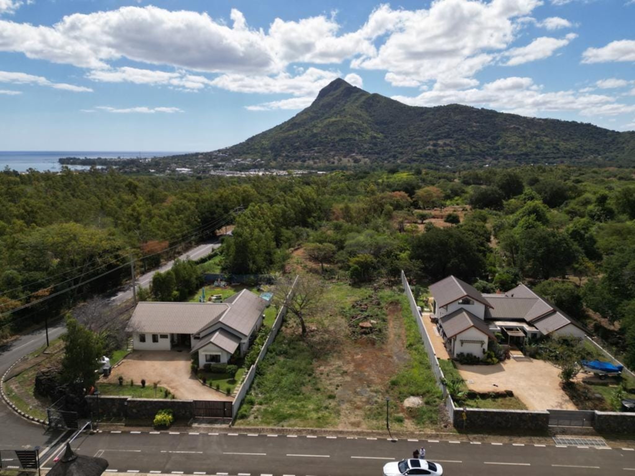 Terrain résidentiel - Achat / Vente à Rivière Noire - 9,750,000 rupees ...