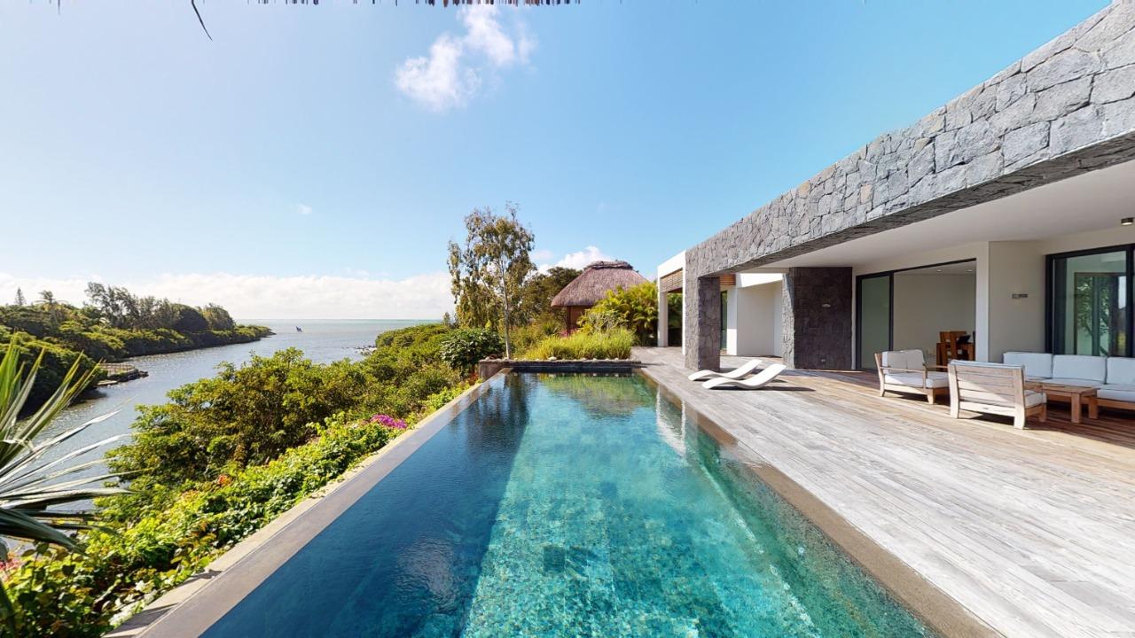 House / Villa - Buy in Haute Rive - 170,672,416 rupees | Lexpress Property