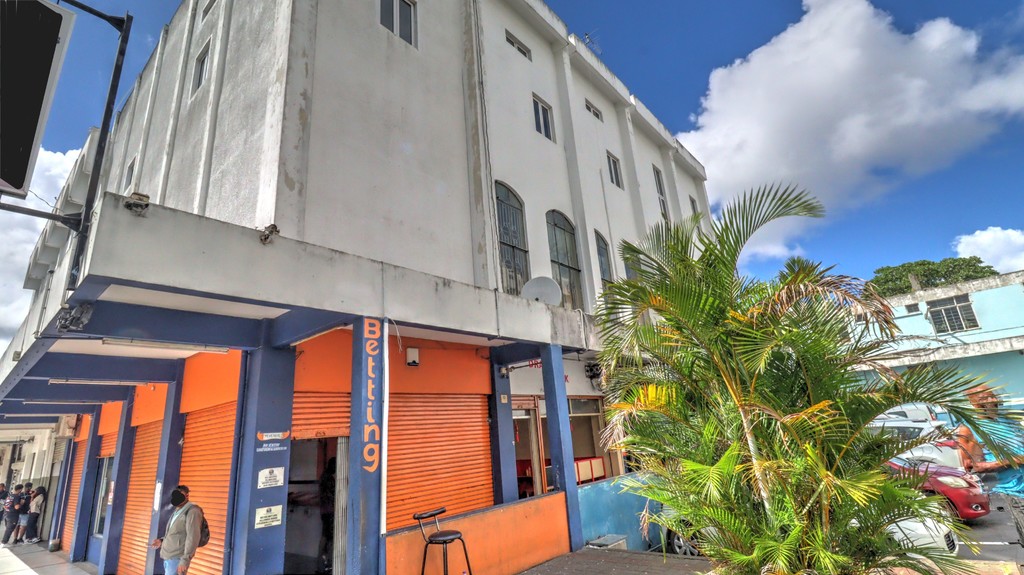 Commercial building - Buy in Rose Hill - 75,000,000 rupees | Lexpress ...