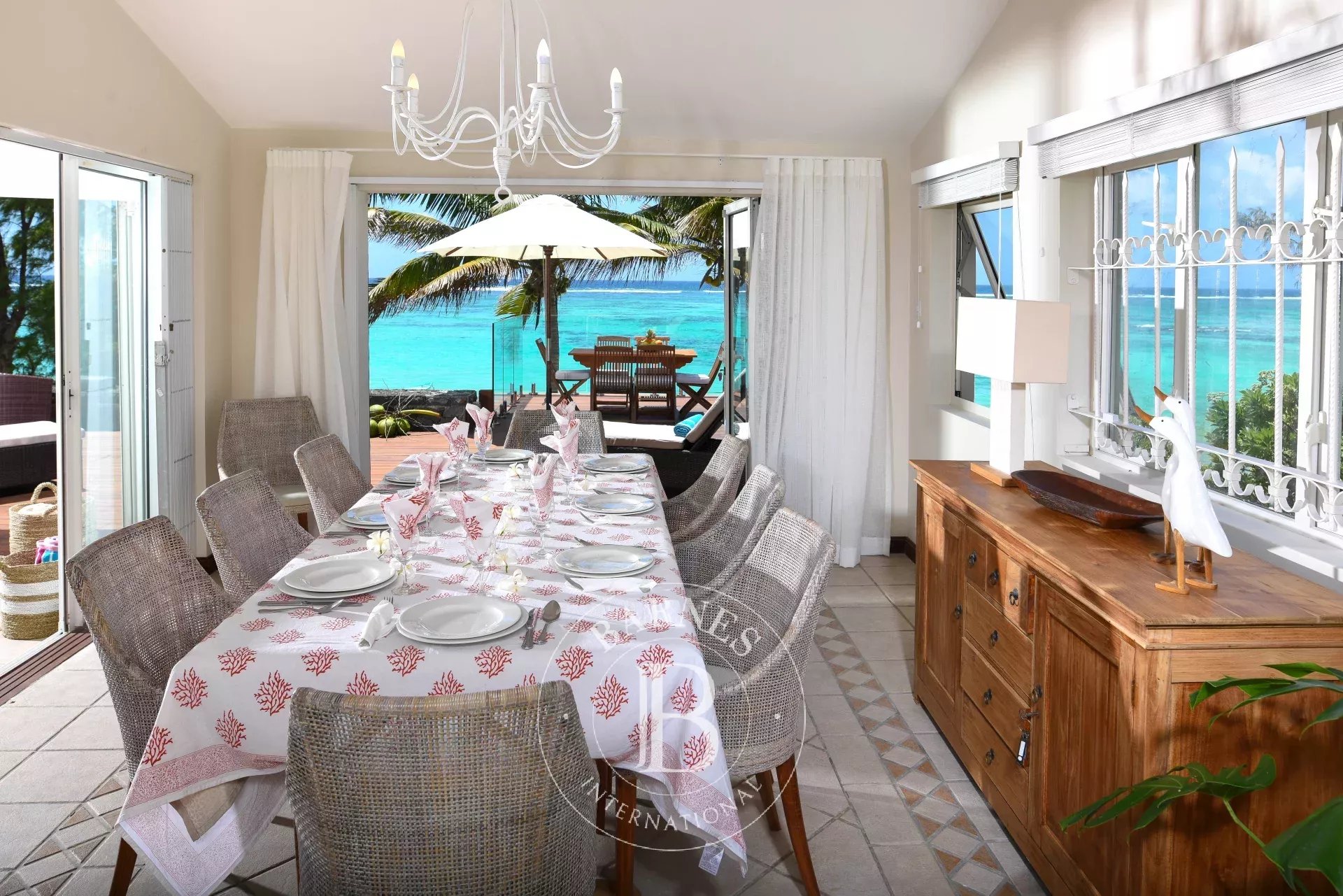 House / Villa - For Rent in Belle Mare - 250,000 rupees | Lexpress Property