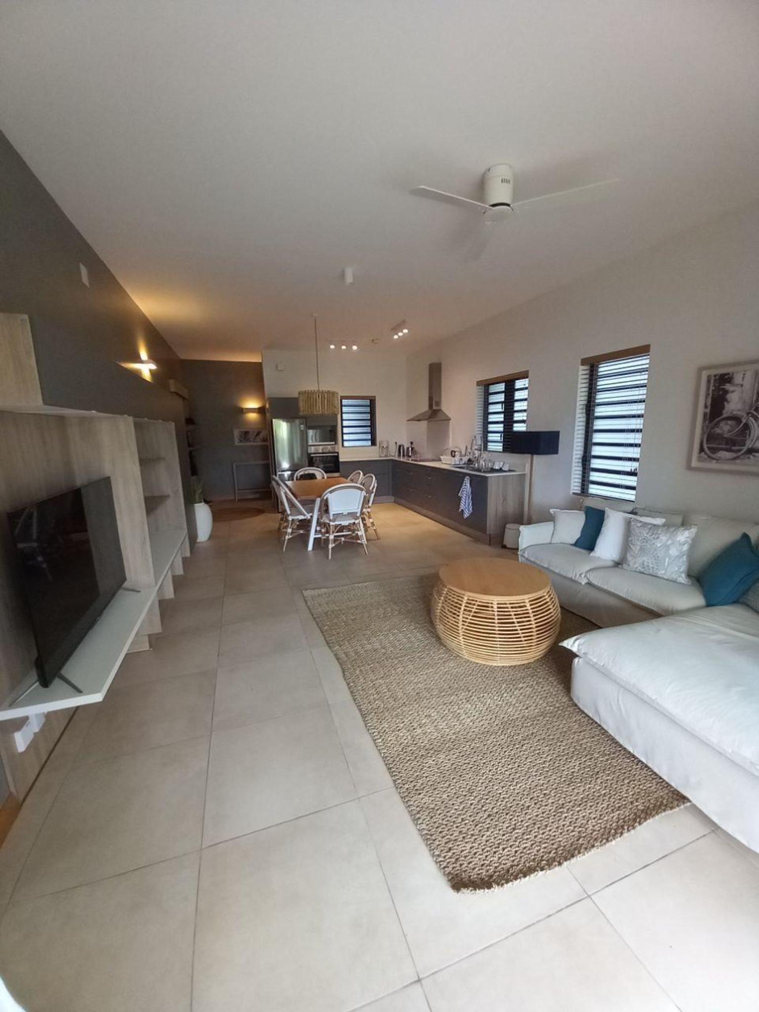 Apartment - For Rent in Beau Plan - 60,000 rupees | Lexpress Property