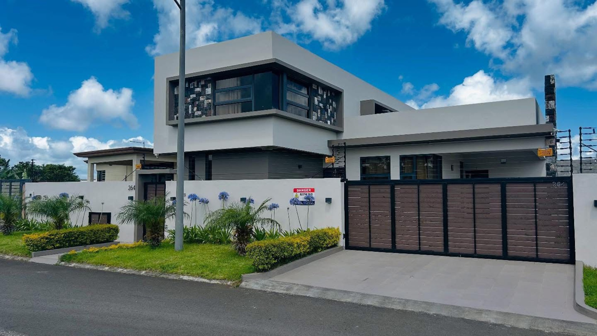 House / Villa - For Rent in Highlands - 80,000 rupees | Lexpress Property