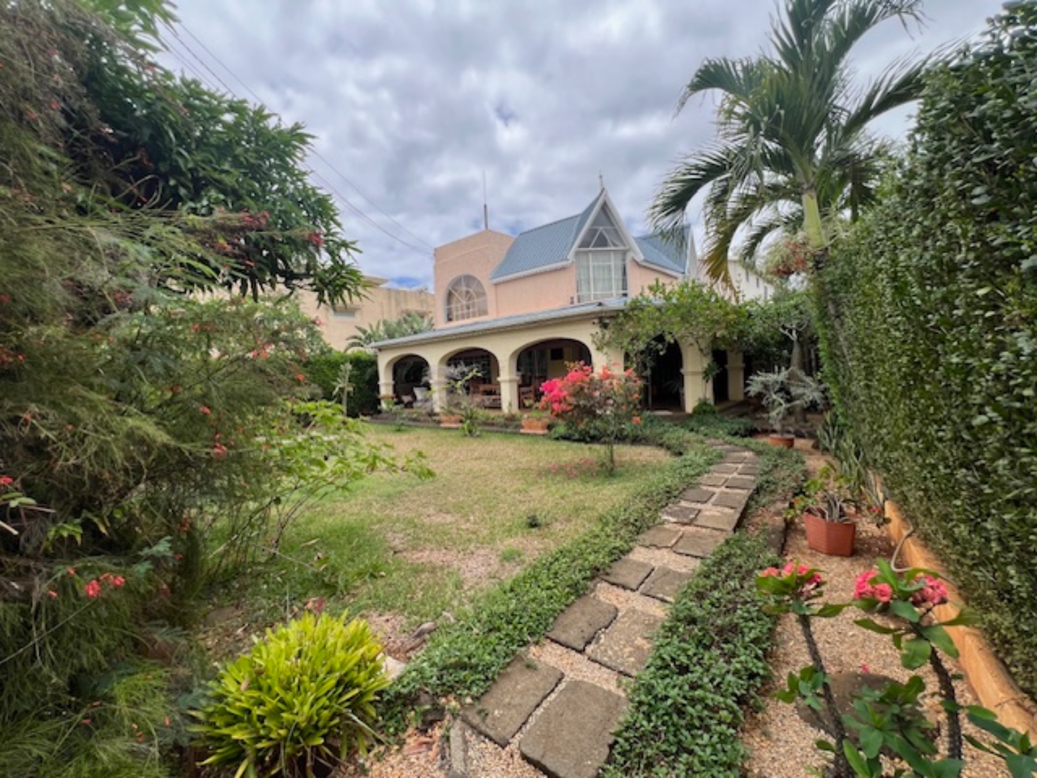 House / Villa - Buy in Cascavelle - 8,000,000 rupees | Lexpress Property