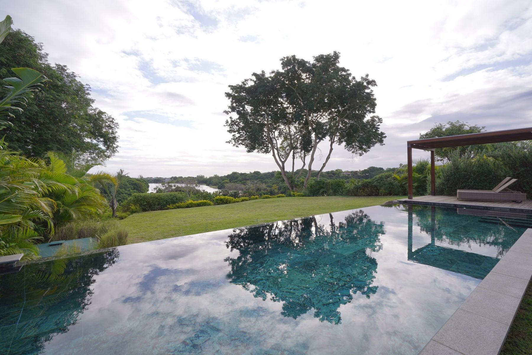 House / Villa - Buy in Tamarin - 90,252,000 rupees | Lexpress Property