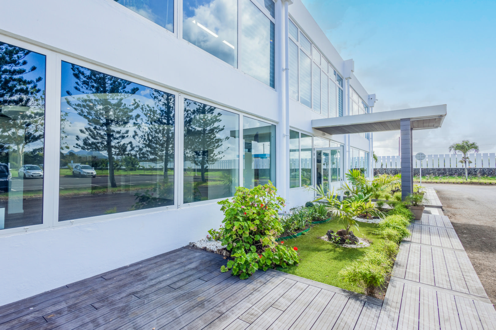 Office - For Rent in Solitude - 11,900 rupees | Lexpress Property