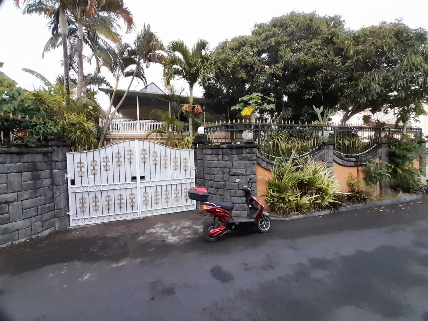 House / Villa - Buy in Quatre Bornes - 10,000,000 rupees | Lexpress Property