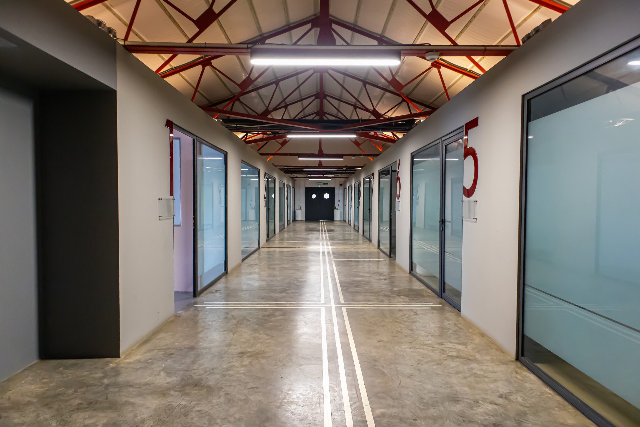 Office - For Rent in Beau Plan - 70,000 rupees | Lexpress Property