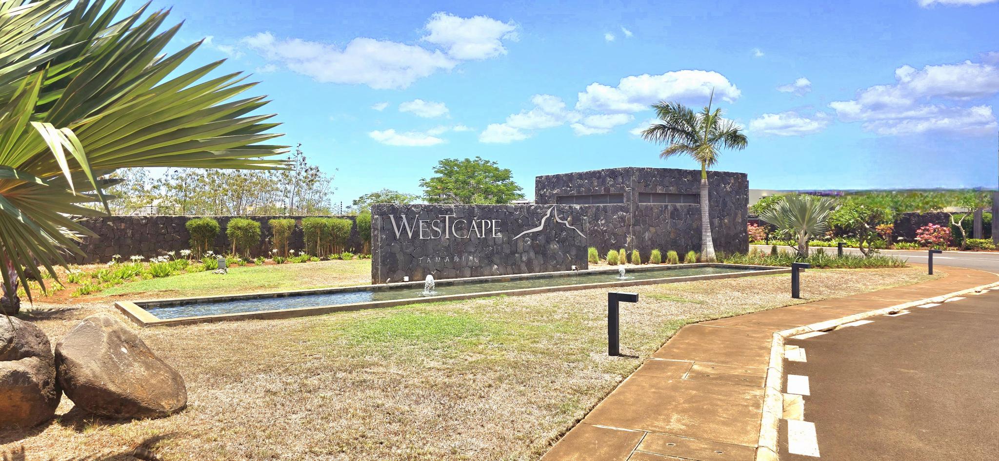 Residential land - Buy in Tamarin - 11,800,000 rupees | Lexpress Property