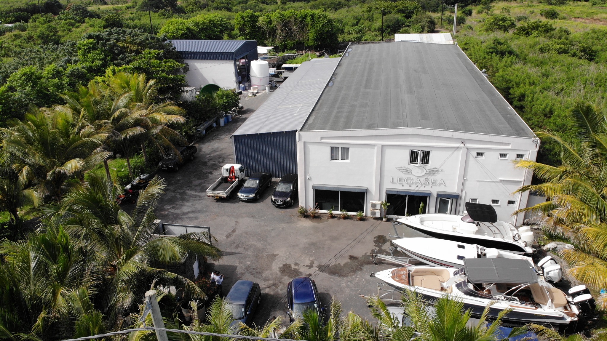 Warehouse - Buy in Petit Raffray - Price N/D | Lexpress Property