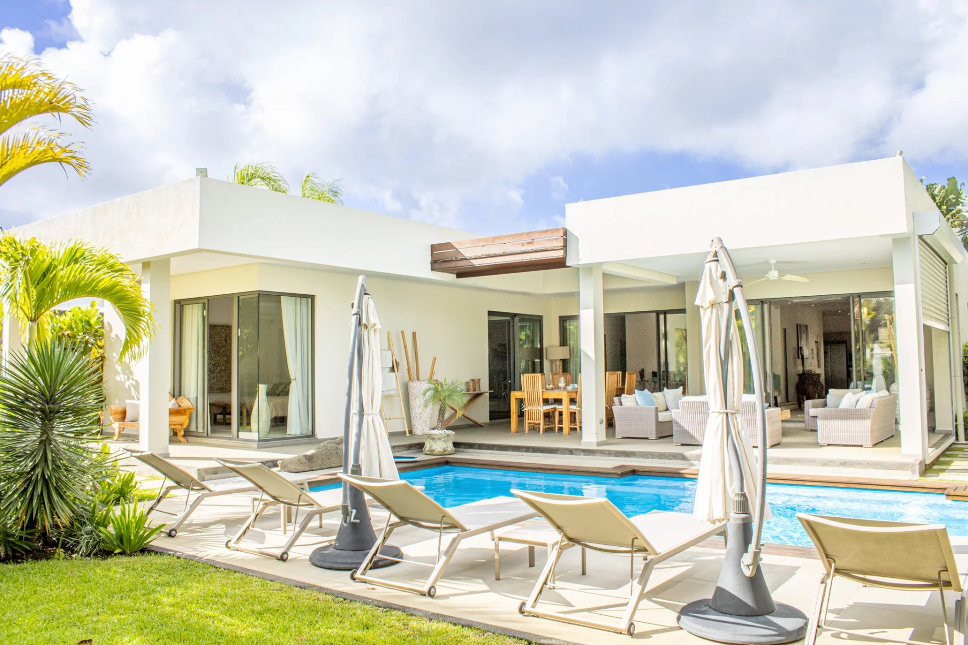 House / Villa - Buy in Mont Mascal - 64,179,200 rupees | Lexpress Property