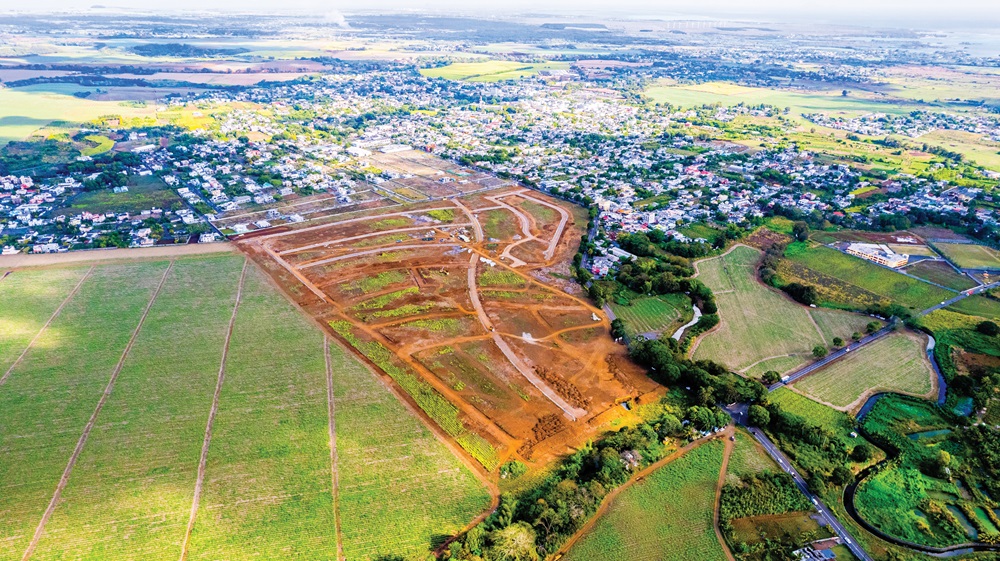 A large-scale residential development springs to life in Flacq ...