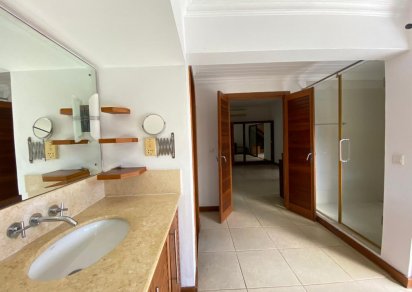 Buy Villa / House for Sale in Mauritius | Lexpress Property