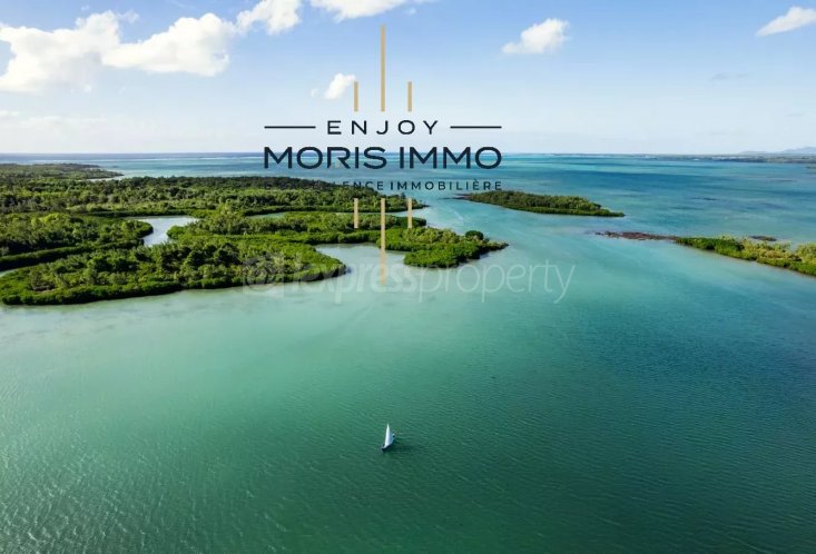 Apartment - Buy in St Antoine - 27,032,988 rupees | Lexpress Property