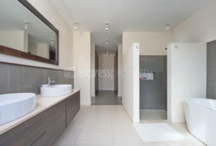 House / Villa - Buy in Péreybère - 46,100,672 rupees | Lexpress Property