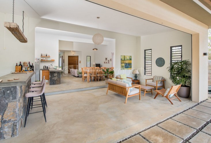 House / Villa - Buy in Mont Mascal - 23,900,000 rupees | Lexpress Property