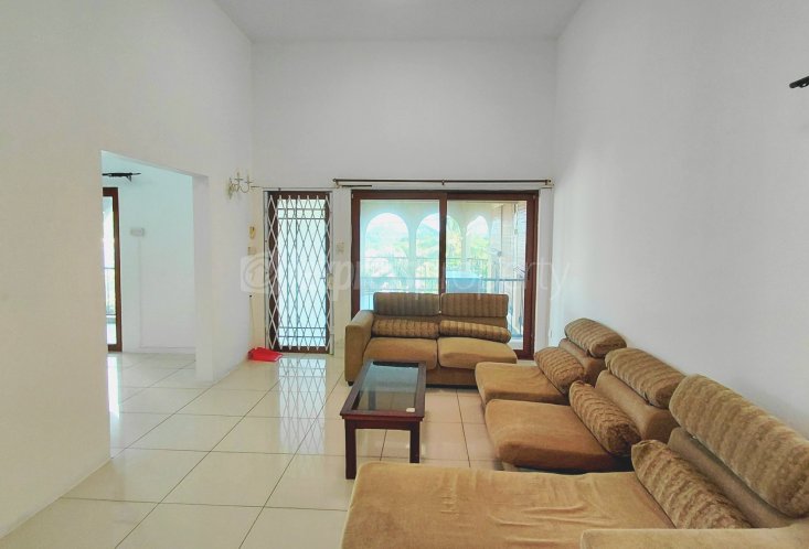 House / Villa - Buy in Albion - 13,500,000 rupees | Lexpress Property