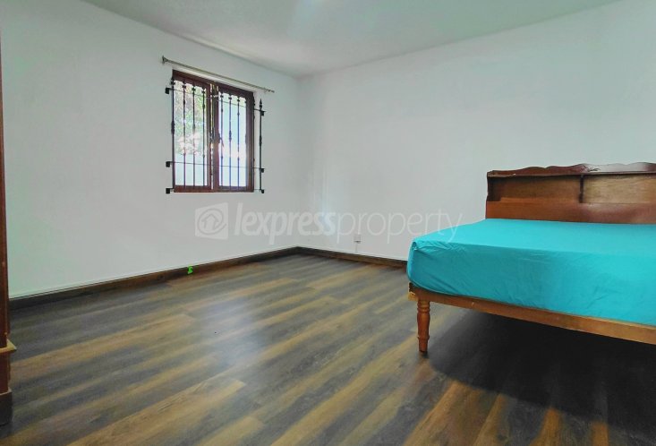 House / Villa - Buy in Albion - 13,500,000 rupees | Lexpress Property