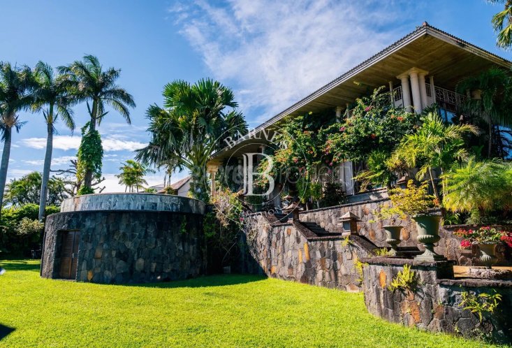 House / Villa - Buy in Floréal - 170,000,000 rupees | Lexpress Property