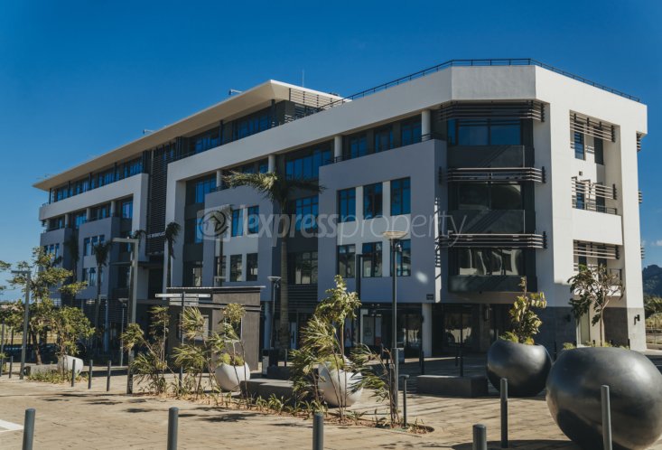 Office - For Rent in Moka - Price N/D | Lexpress Property