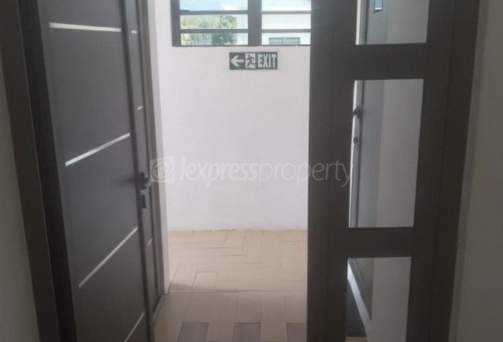 Office - For Rent in Black River - 45,500 rupees | Lexpress Property