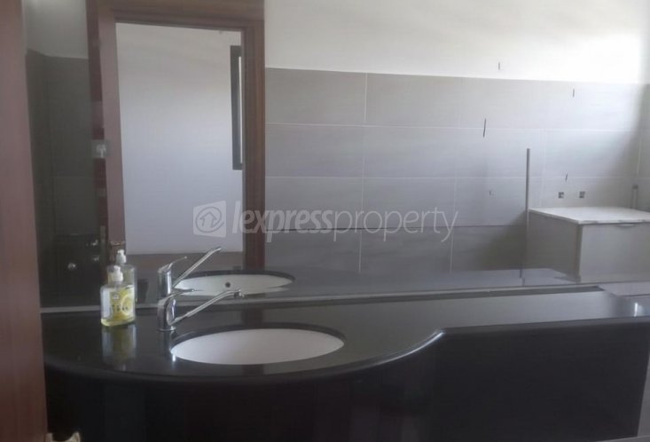 Office - For Rent in Black River - 45,500 rupees | Lexpress Property