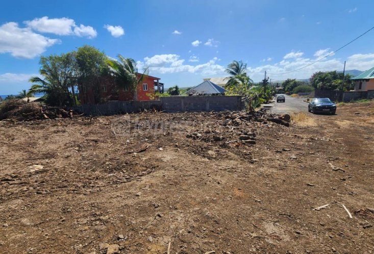 Residential land - Buy in Tamarin - 10,300,000 rupees | Lexpress Property