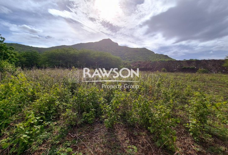 Residential land - Buy in Tamarin - 12,000,000 rupees | Lexpress Property