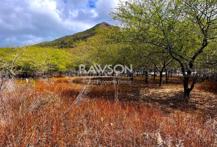 Residential land - Buy in Tamarin - 12,000,000 rupees | Lexpress Property