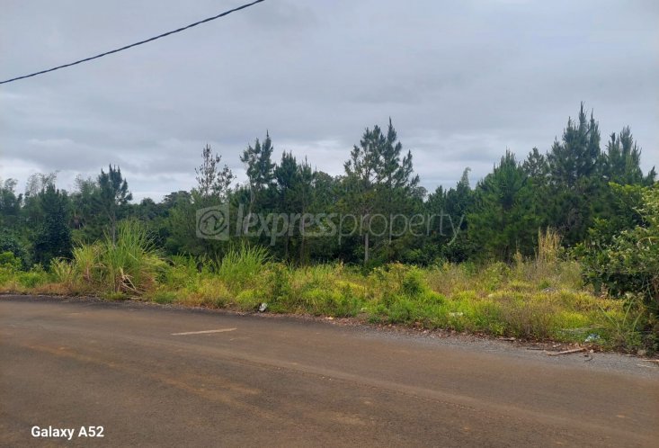 Residential land - Buy in Highlands - 9,600,000 rupees | Lexpress Property