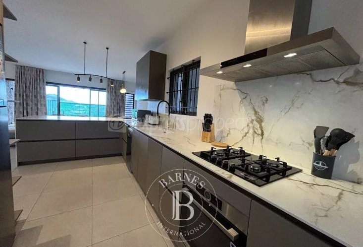 Townhouse / Duplex - For Rent in Moka - 125,000 rupees | Lexpress Property