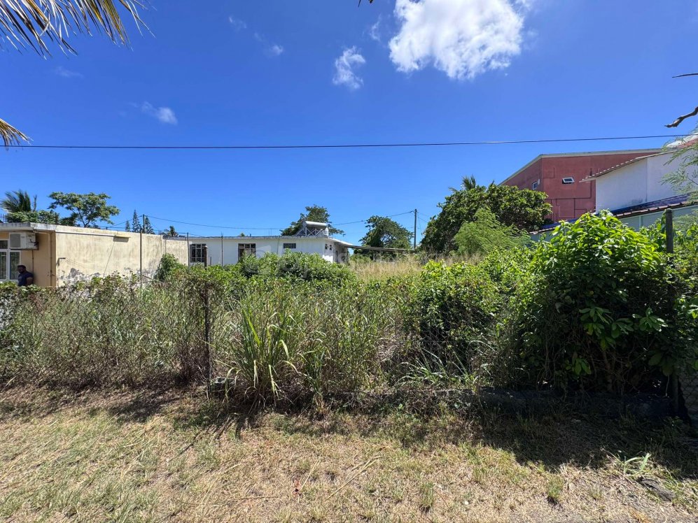 Residential land - Buy in Petit Raffray - 1,600,000 rupees | Lexpress ...